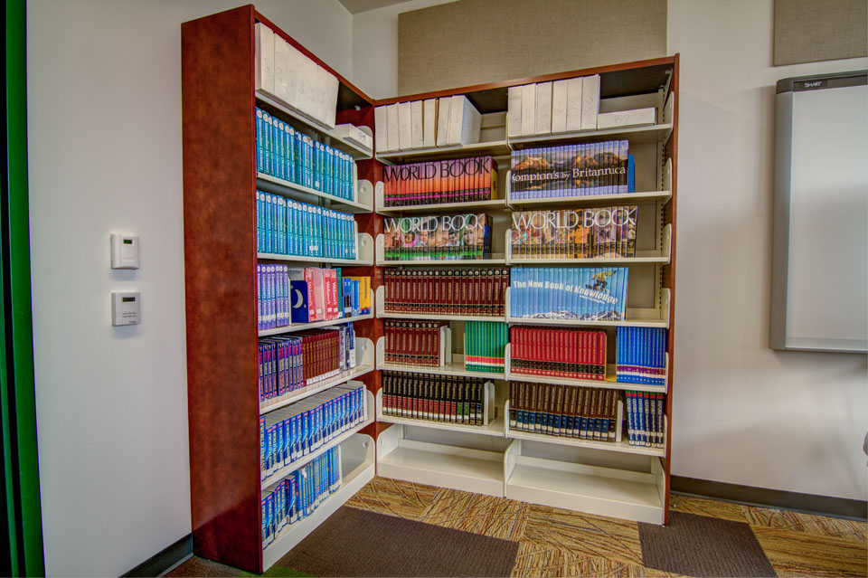 Hand Middle School - American Millwork and Cabinetry Inc.